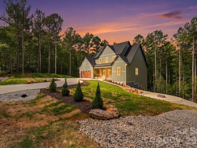 2189 Lighthouse Ln, Connelly Springs, NC 28612