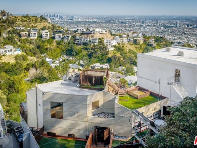 2189 Sunset Plaza Dr, West Hollywood, CA 90069