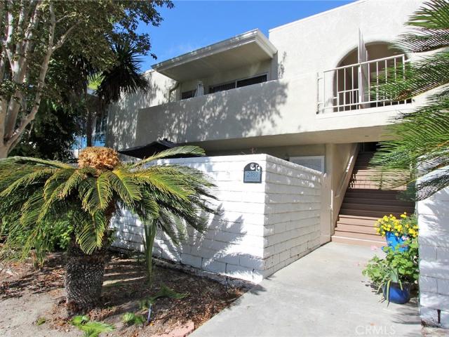 2189 Via Mariposa East C