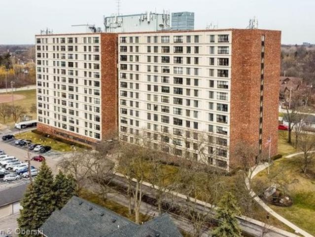 21800 Morley Ave Apt 403, Dearborn, MI 48124