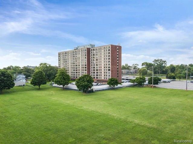 21800 Morley Ave Apt 1203, Dearborn, MI 48124
