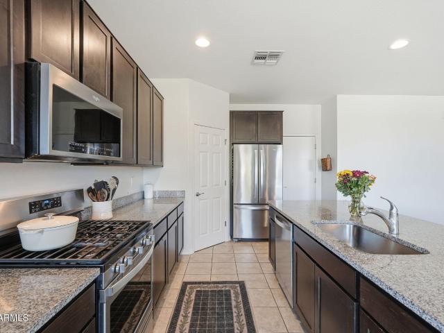 21800 S 226th Pl, Queen Creek, AZ 85142 | MLS #6971 | Compass