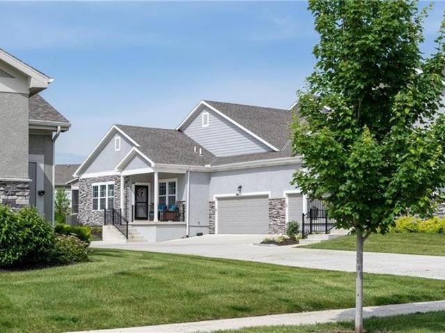 21801 W 119th Ter Unit 2703, Olathe, KS 66061