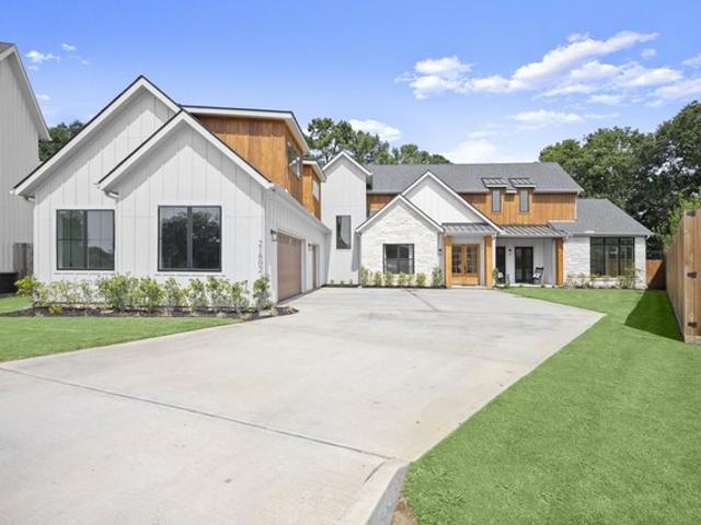 21802 White Oak View Dr, Tomball, TX 77375