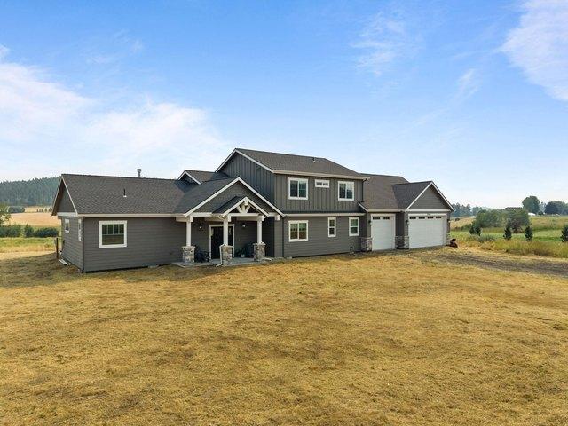 21807 N Creekside Ln, Colbert, WA 99005