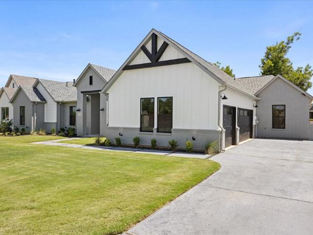 2180 Middlewood Circle