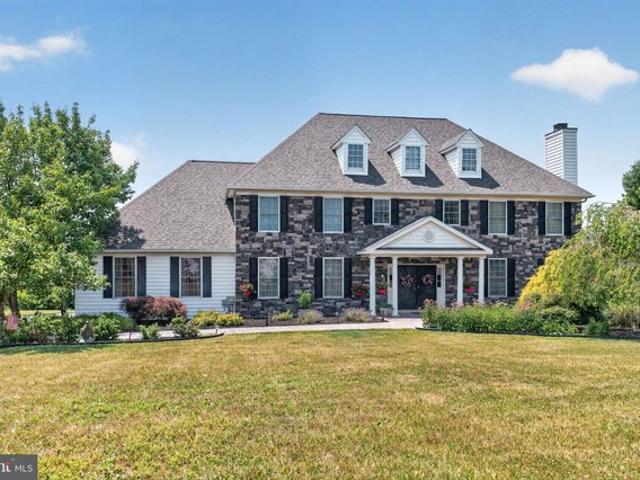 2180 Squirrel Hill Rd, Schwenksville, PA 19473