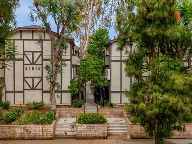 21811 Saticoy St Unit 23, Los Angeles, CA 91304