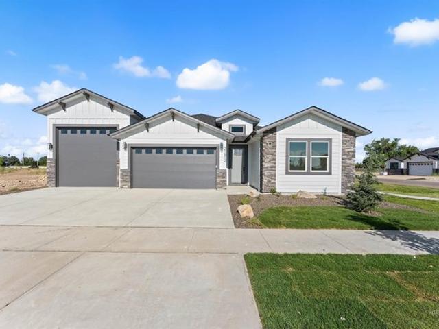 21812 Akira Ave, Star, ID 83669