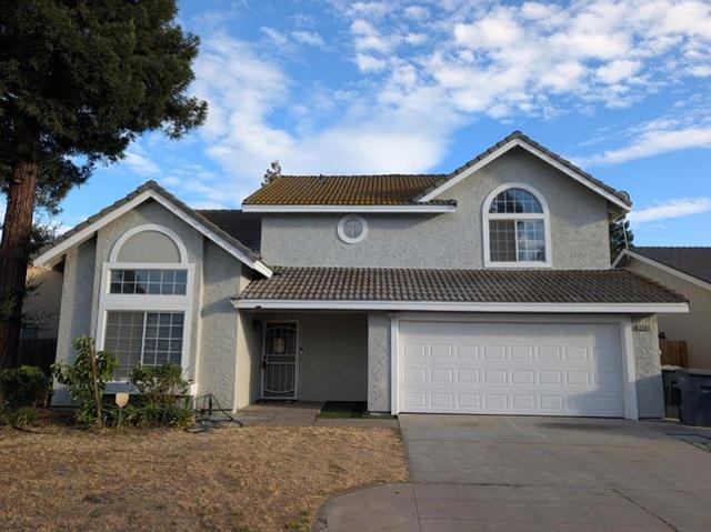 2181 E Minarets Ave, Fresno, CA 93720