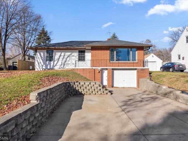 2181 Sunrise Dr, Maplewood, MN 55117 | MLS #6817 | Compass