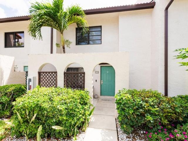 21820 Cypress Cir Apt 25D, Boca Raton, FL 33433