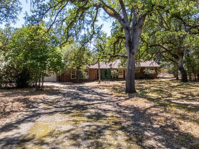 21821 Vista Oaks Dr, Palo Cedro, CA 96073