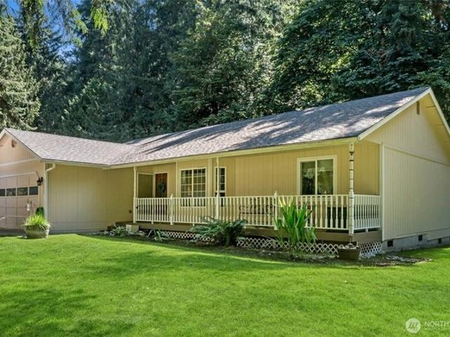 21827 Crest Ln SE, Yelm, WA 98597