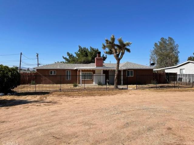 21829 Goshute Ave, Apple Valley, CA 92307