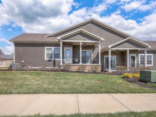 21830 W 119th Terrace, Olathe, KS 66061