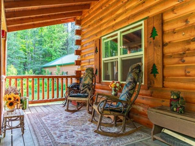 21831 Leos Rd, Glidden, WI 54527