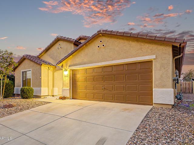 2183 N Daisy Court