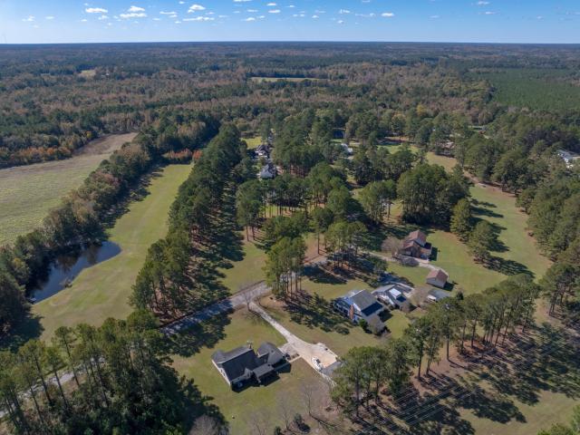 218 10 Clubhouse Circle