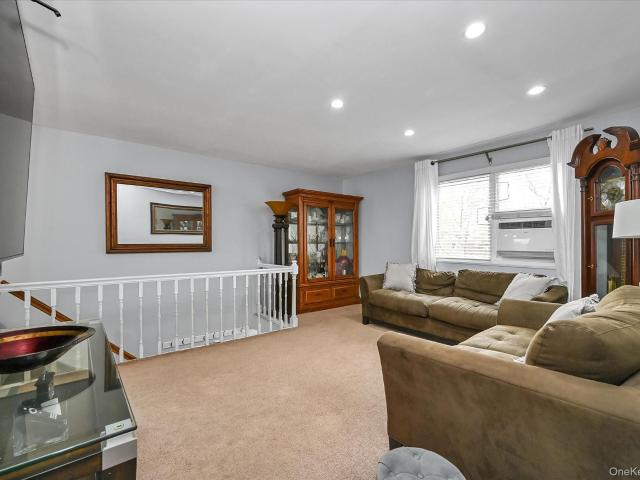 218 1 th Avenue, Unit 1203 2 | Compass
