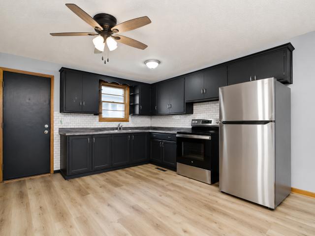 218 2nd Street NW