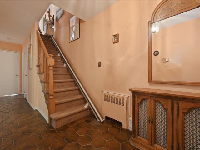 218 37 Grand Central Parkway