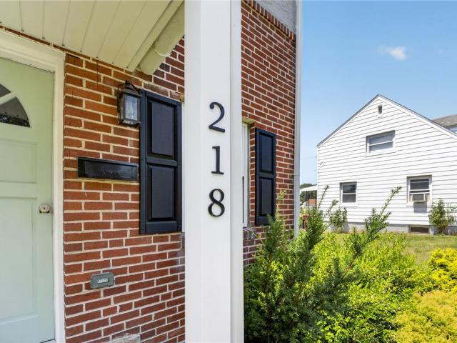 218 7th Street