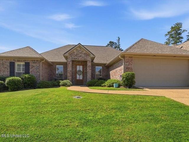 218 Cowan Creek Dr, Brandon, MS 39047