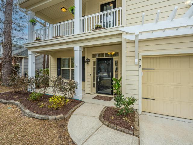 218 Comiskey Park Cir, Summerville, SC 29485 | MLS #26003 | Compass