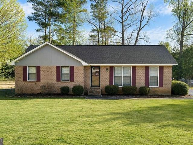 218 Cosby Dr, Lagrange, GA 30241