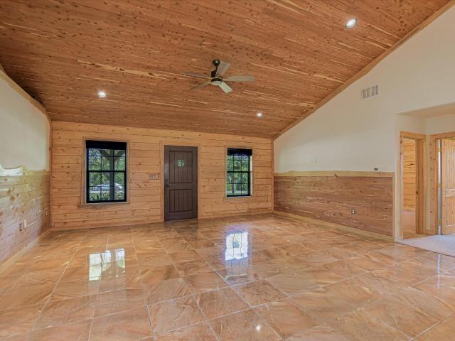 218 Cardinal Loop