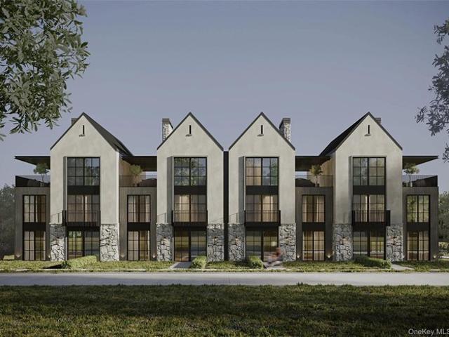 218 Carriage Way, Hyde Park, NY 12538