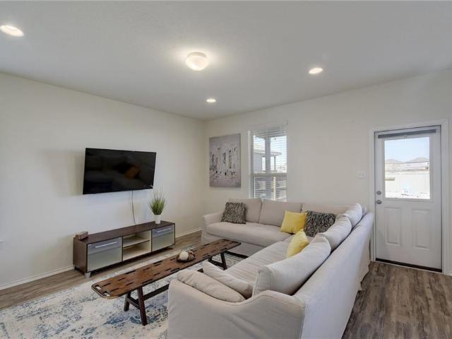 218 Cascata Way
