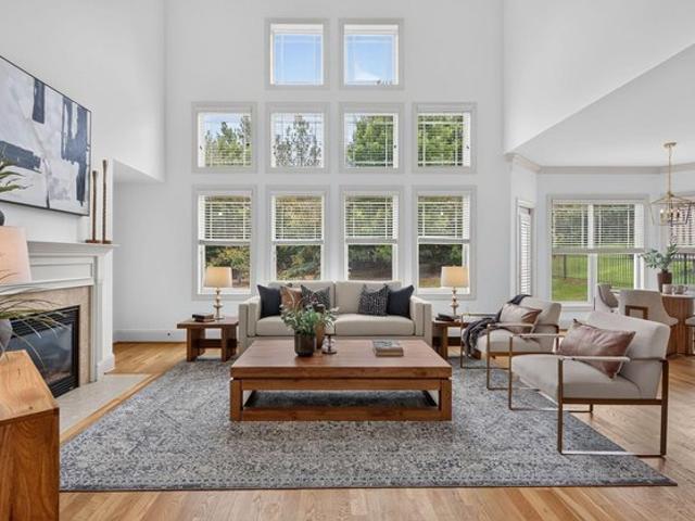218 Ashdown Forest Ln, Cary, NC 27519