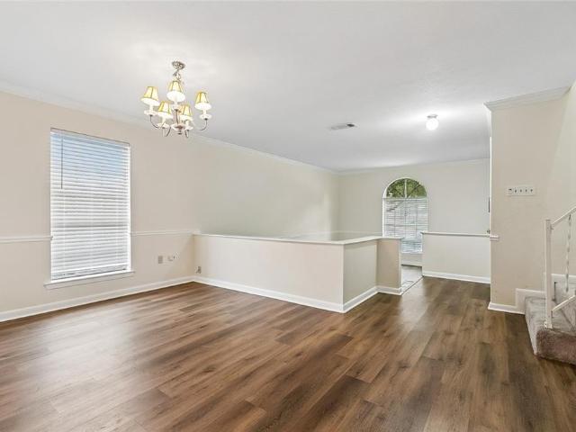 218 Aurora Avenue