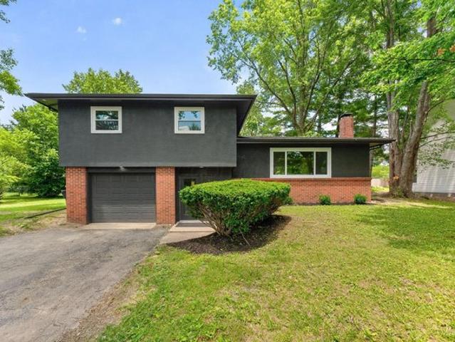 218 Blacks Rd SW, Pataskala, OH 43062