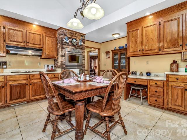 218 Brown Rd, Hendersonville, NC 28791 | MLS #4371