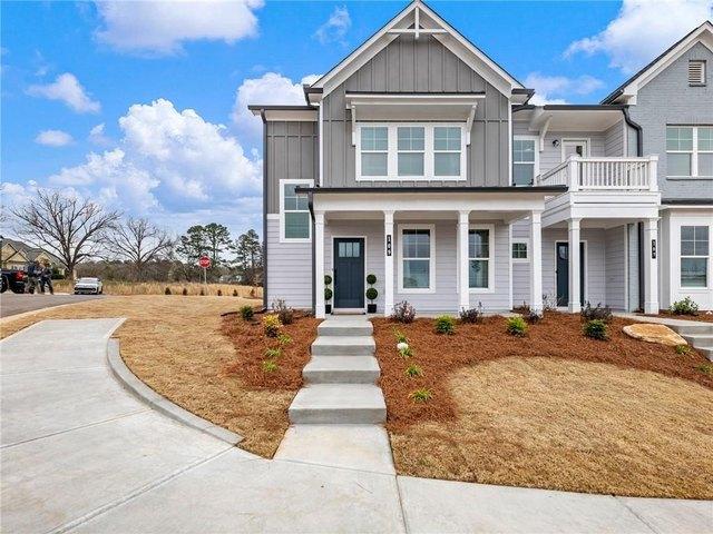 218 Grand Highlands Ct, Winder, GA 30680
