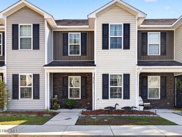 218 Grove Ln, Havelock, NC 28532