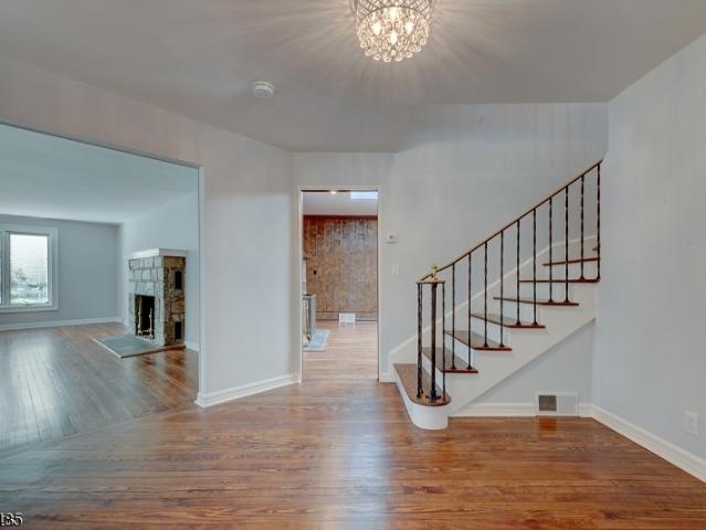218 Devon Rd