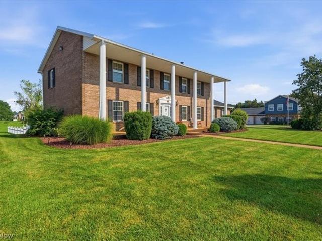 218 Dublin Dr, Mineralwells, WV 26150
