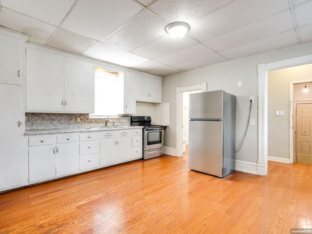 218 E. 8th St