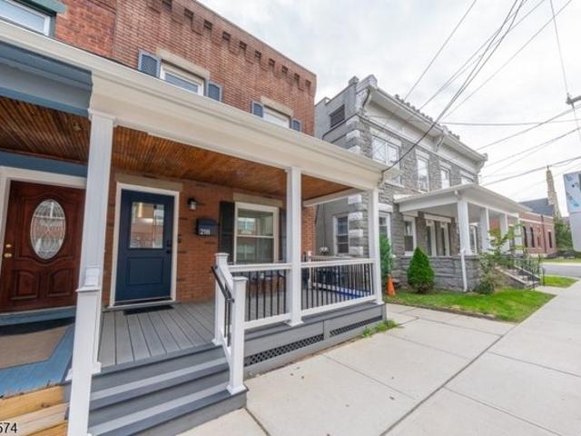 218 E 2nd St, Bound Brook, NJ 08805