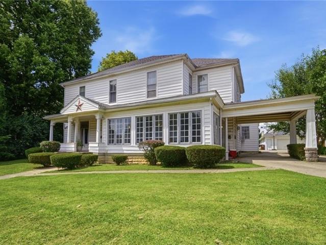218 E Wadsworth St, Eaton, OH 45320