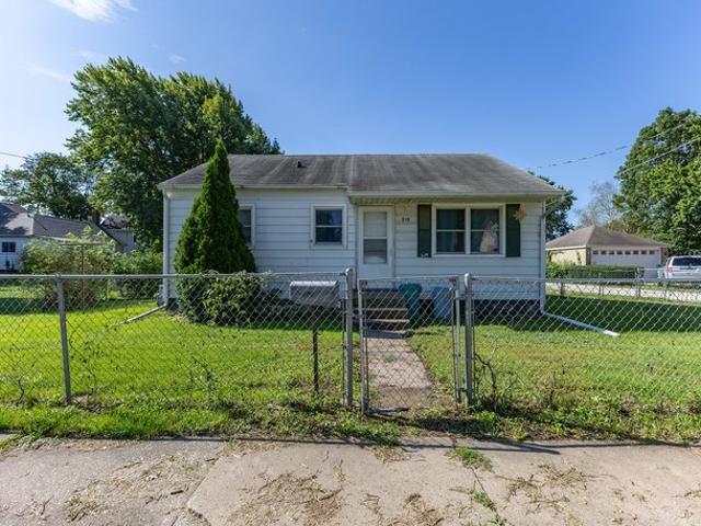 218 E South St, Geneseo, IL 61254