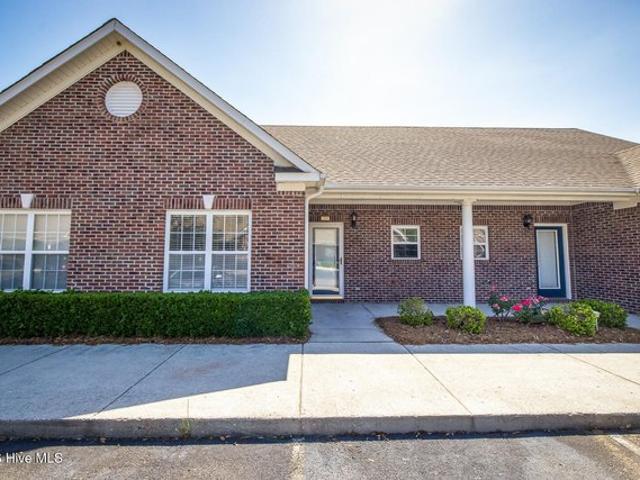 218 Eucalyptus Ln, Wilmington, NC 28412