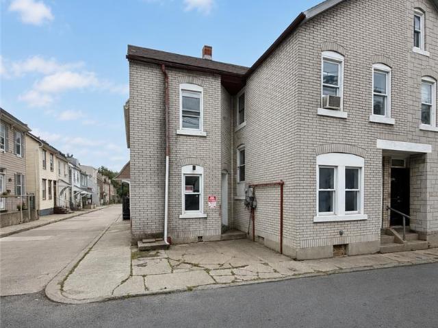 218 Fountain Street