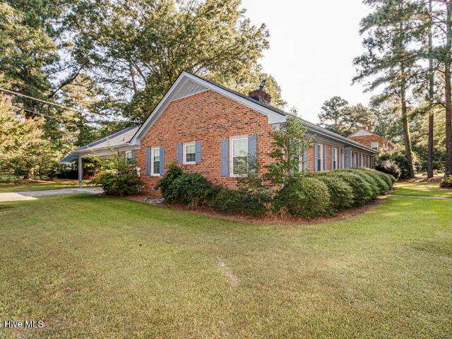 218 Forest Hills Road NW