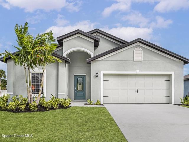 218 Fitchburg St SW, Palm Bay, FL 32908