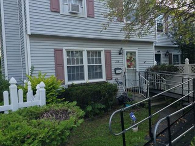 218 Fishkill Lndg, Beacon, NY 12508